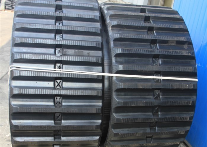 미츠비시 Ld700 큰 쓰레기꾼 고무는 1114.62kg를 더 적은 둥근 손상 추적하습니다